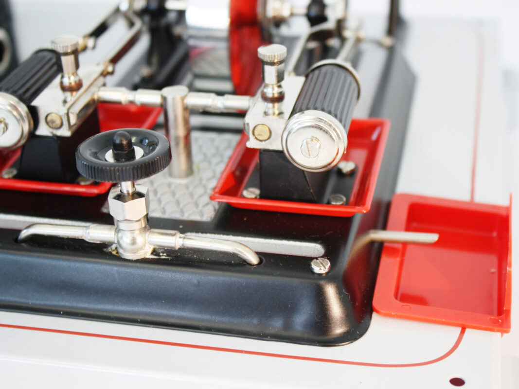 Wilesco D22 Dampfmaschine mit Dampfkamin 00022 - Wilesco Dampfmaschinen und Ersatzteile Schweiz