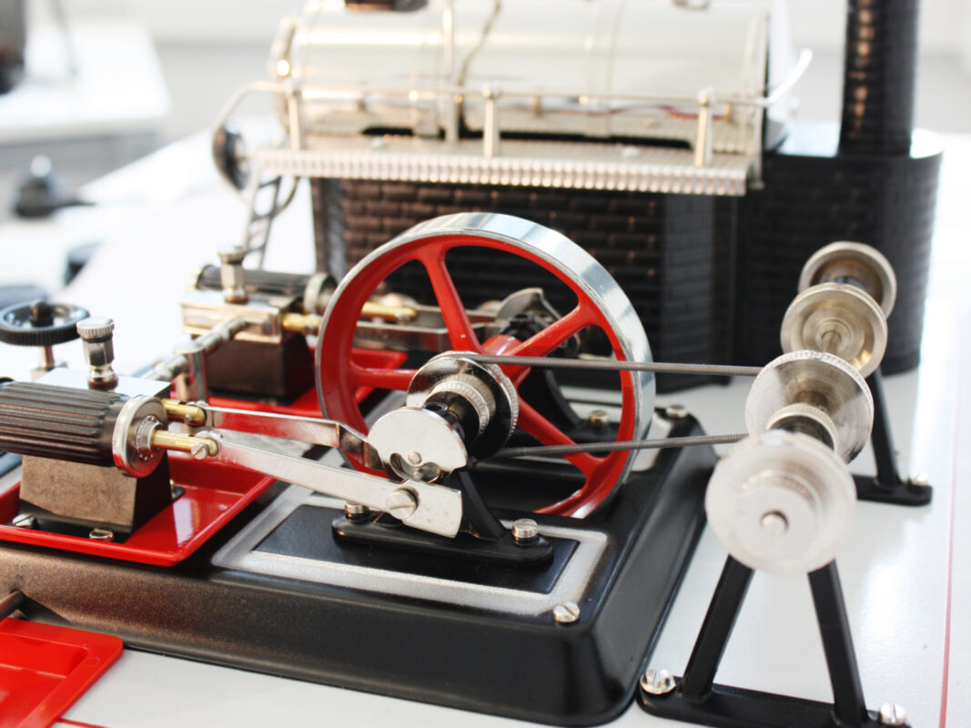 Wilesco D22 Dampfmaschine mit Dampfkamin 00022 - Wilesco Dampfmaschinen und Ersatzteile Schweiz